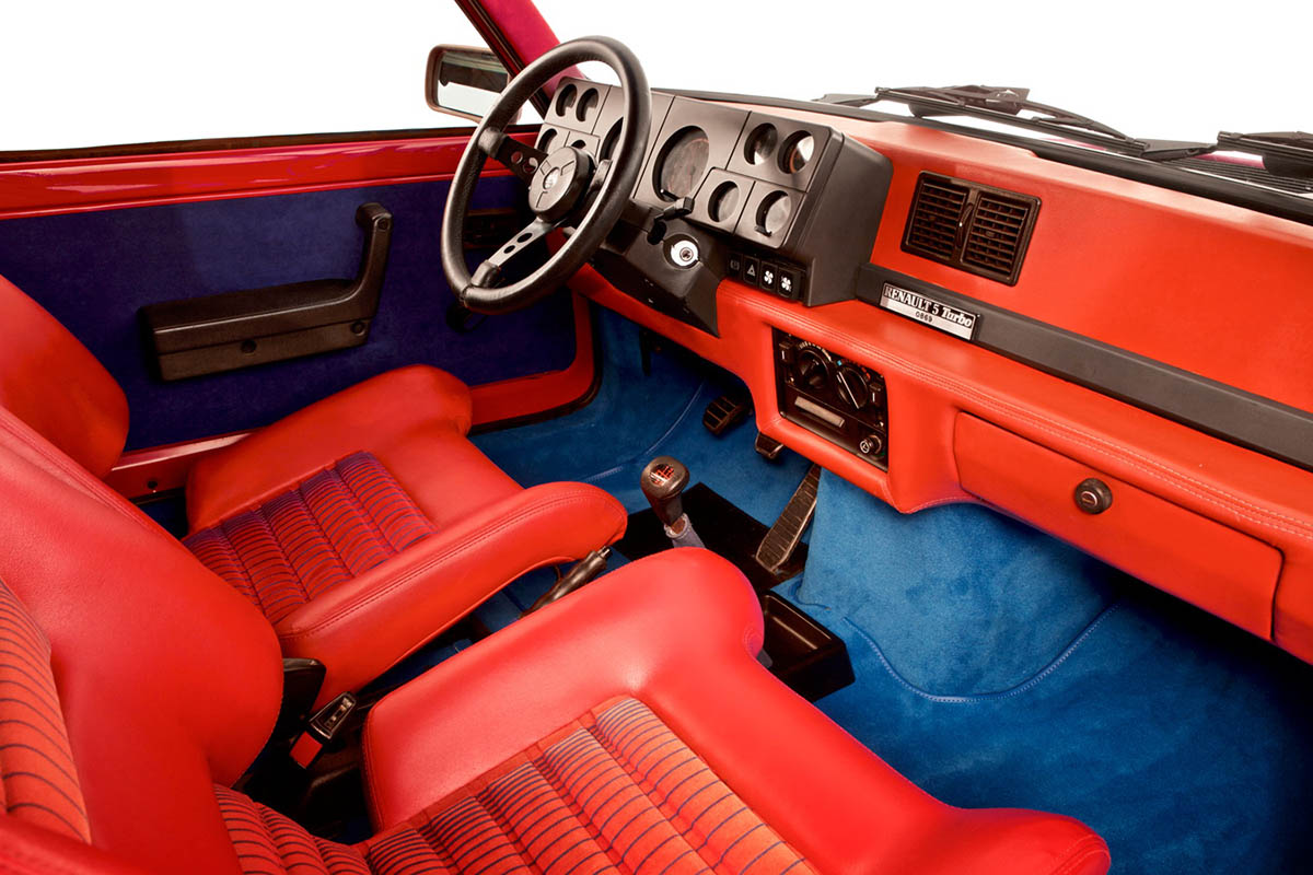 StriveME - رينو 5 تيربو، هاتشباك صاروخية نشأت في عالم الراليات